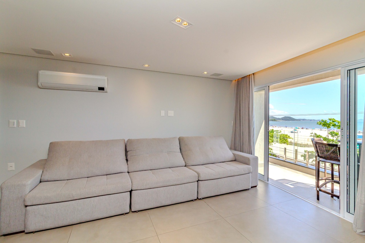 Apartamento Frente Mar à venda na Barra Sul em Balneário Camboriú.