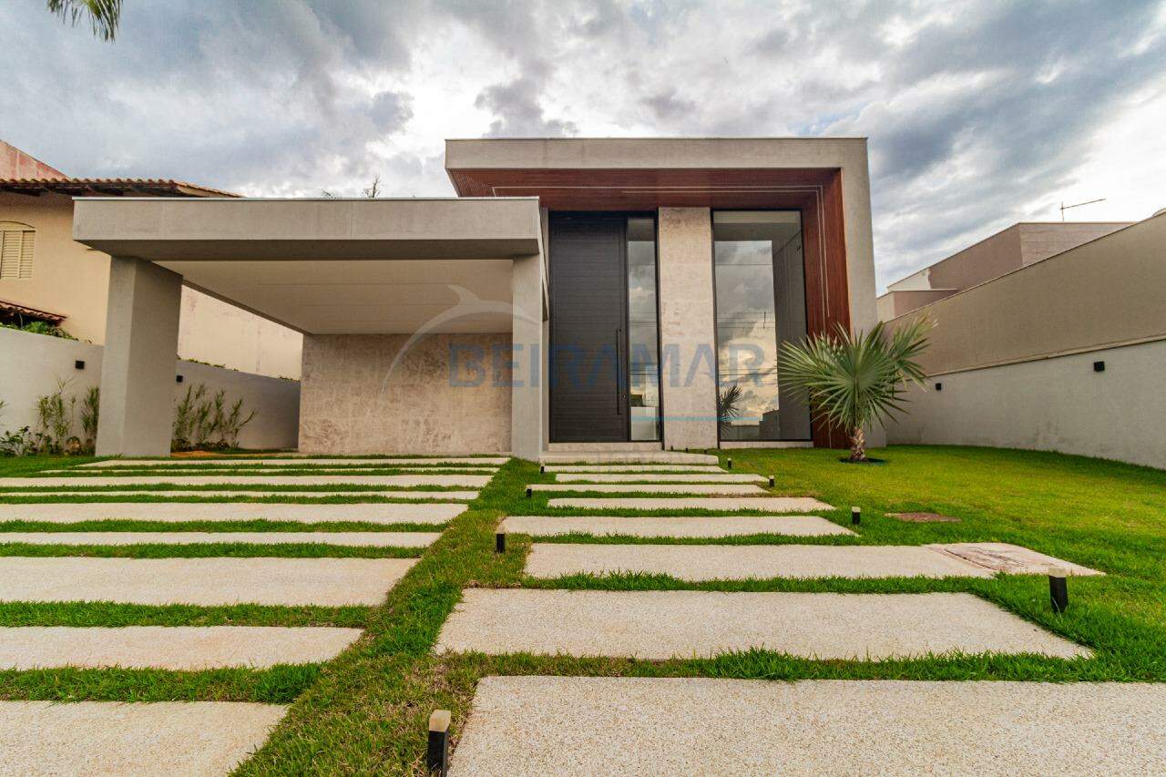 Casa Moderna de Alto Padrão, com 4 Suítes e Área Gourmet completa a ...