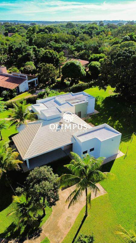 Casa no condomínio Morada do Sol com área territorial de 5.123,29 m² e ...
